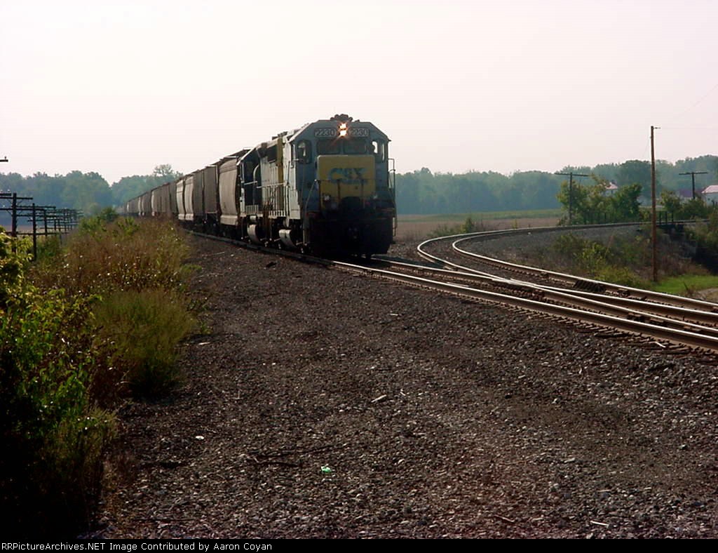 CSX local train H776 is westbound at Renick Jct on the former B&O St. Louis mainline